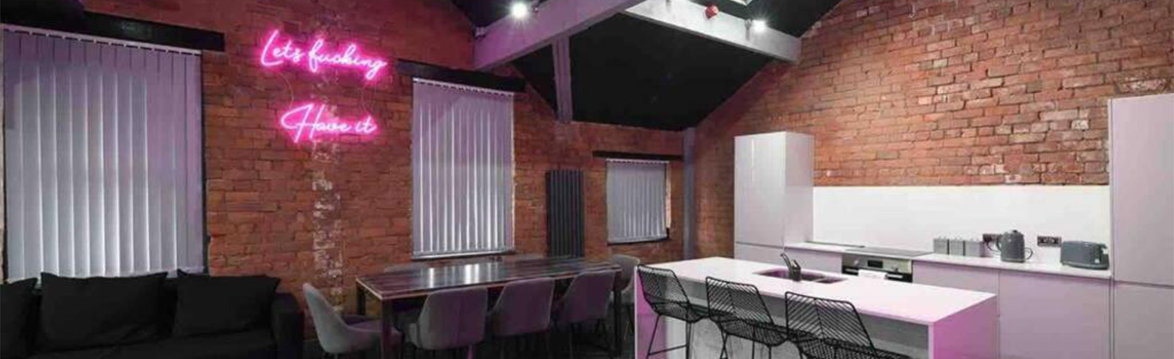 Casa Nomade | Manchester Party House | Sleeps 20